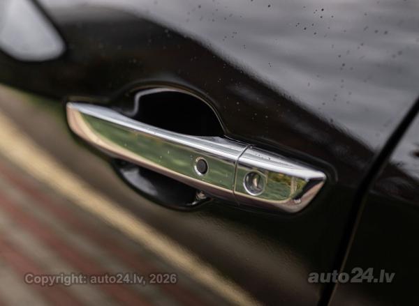 Black Honda Civic 2019 in Tallinn, with an engine capacity of 1.50 L and mileage of 216 thousand km for 11990 €, photo 8 on AUTOMOTO.COM.LV