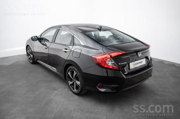 Black Honda Civic 2020 in Tallinn, with an engine capacity of 1.50 L and mileage of 109 thousand km for 14999 €, photo 6 on AUTOMOTO.COM.LV
