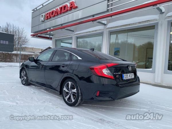 Black Honda Civic 2020 in Johvi, with an engine capacity of 1.50 L and mileage of 91 thousand km for 17500 €, photo 4 on AUTOMOTO.COM.LV