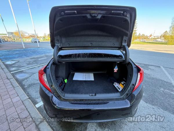Melns Honda Civic 2021 Tallina, ar dzinēja tilpumu 1.50 L un nobraukumu 63 tūkst. km par 21500 €, foto 8 vietnē AUTOMOTO.COM.LV