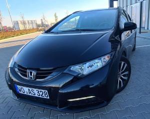 Black Honda Civic 2014 in Vilnius, with an engine capacity of 1.60 L and mileage of 279 thousand km for 6350 €, photo 9 on AUTOMOTO.COM.LV