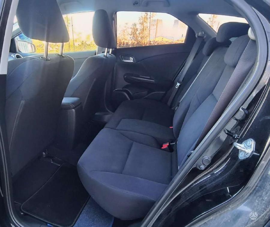 Melns Honda Civic 2014 Viļņa, ar dzinēja tilpumu 1.60 L un nobraukumu 279 tūkst. km par 6250 €, foto 8 vietnē AUTOMOTO.COM.LV