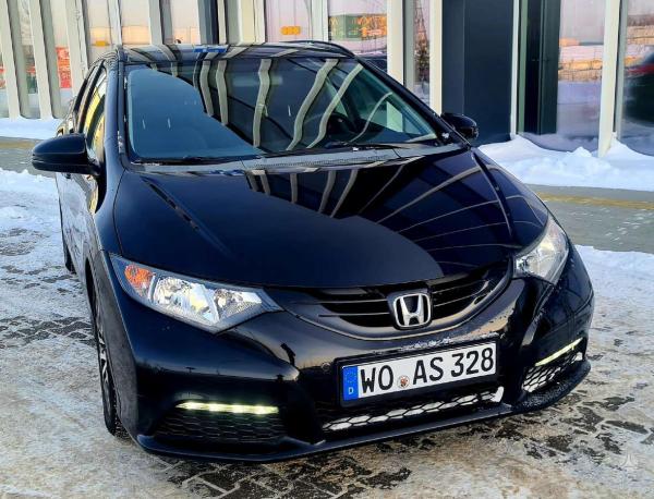 Melns Honda Civic 2014 Viļņa, ar dzinēja tilpumu 1.60 L un nobraukumu 279 tūkst. km par 5999 €, foto 7 vietnē AUTOMOTO.COM.LV