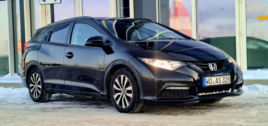 Melns Honda Civic 2014 Viļņa, ar dzinēja tilpumu 1.60 L un nobraukumu 279 tūkst. km par 5750 €, foto 2 vietnē AUTOMOTO.COM.LV