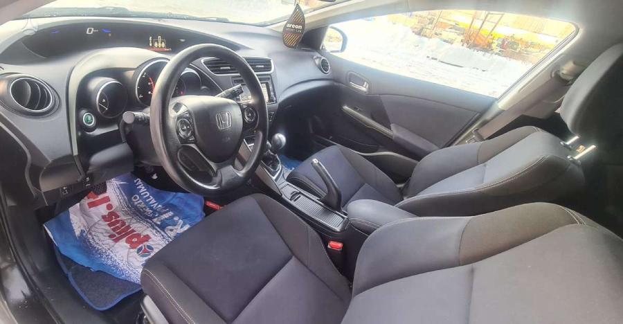 Melns Honda Civic 2014 Viļņa, ar dzinēja tilpumu 1.60 L un nobraukumu 279 tūkst. km par 5750 €, foto 21 vietnē AUTOMOTO.COM.LV