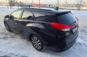 Black Honda Civic 2014 in Vilnius, with an engine capacity of 1.60 L and mileage of 279 thousand km for 5450 €, photo 16 on AUTOMOTO.COM.LV