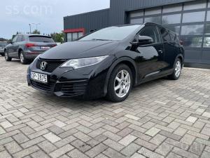 Black Honda Civic 2015 in Ogre, with an engine capacity of 1.60 L and mileage of 243 thousand km for 7470 €, photo  on AUTOMOTO.COM.LV