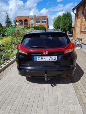 Melns Honda Civic 2016 Krāslava, ar dzinēja tilpumu 1.60 L un nobraukumu 180 tūkst. km par 6400 €, foto 6 vietnē AUTOMOTO.COM.LV