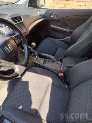 Melns Honda Civic 2016 Krāslava, ar dzinēja tilpumu 1.60 L un nobraukumu 180 tūkst. km par 6400 €, foto 11 vietnē AUTOMOTO.COM.LV