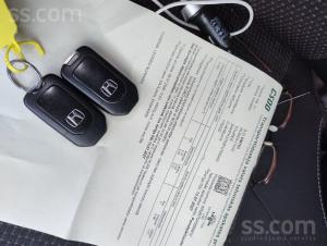 Melns Honda Civic 2016 Krāslava, ar dzinēja tilpumu 1.60 L un nobraukumu 180 tūkst. km par 6400 €, foto 13 vietnē AUTOMOTO.COM.LV