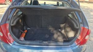 Zils Honda Civic 2003 Rīga, ar dzinēja tilpumu 1.60 L un nobraukumu 186 tūkst. km par 1550 €, foto 9 vietnē AUTOMOTO.COM.LV