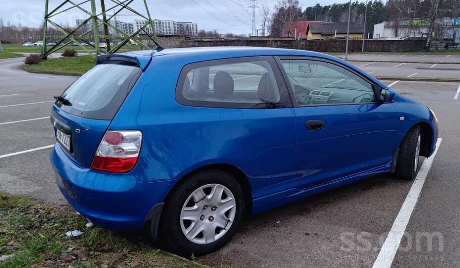 Zils Honda Civic 2005 Rīga, ar dzinēja tilpumu 1.60 L un nobraukumu 188 tūkst. km par 1100 €, foto 3 vietnē AUTOMOTO.COM.LV