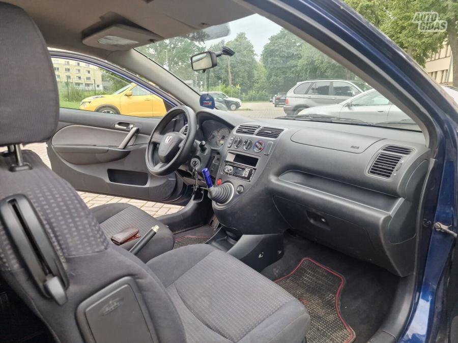 Zils Honda Civic 2002 Kauņa, ar dzinēja tilpumu 1.60 L un nobraukumu 369 tūkst. km par 1800 €, foto 7 vietnē AUTOMOTO.COM.LV