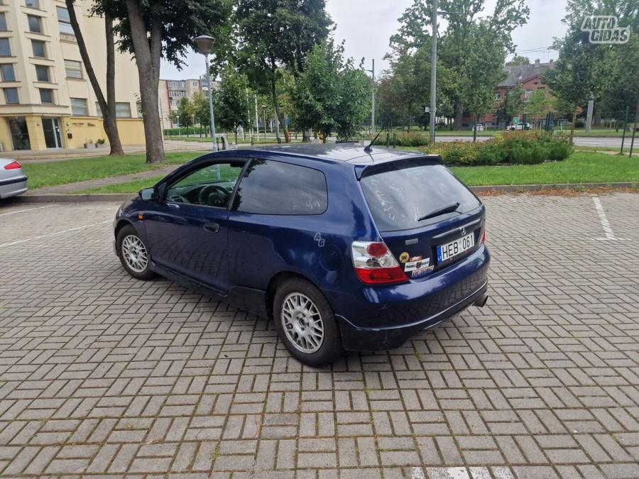 Zils Honda Civic 2002 Kauņa, ar dzinēja tilpumu 1.60 L un nobraukumu 369 tūkst. km par 1800 €, foto 9 vietnē AUTOMOTO.COM.LV