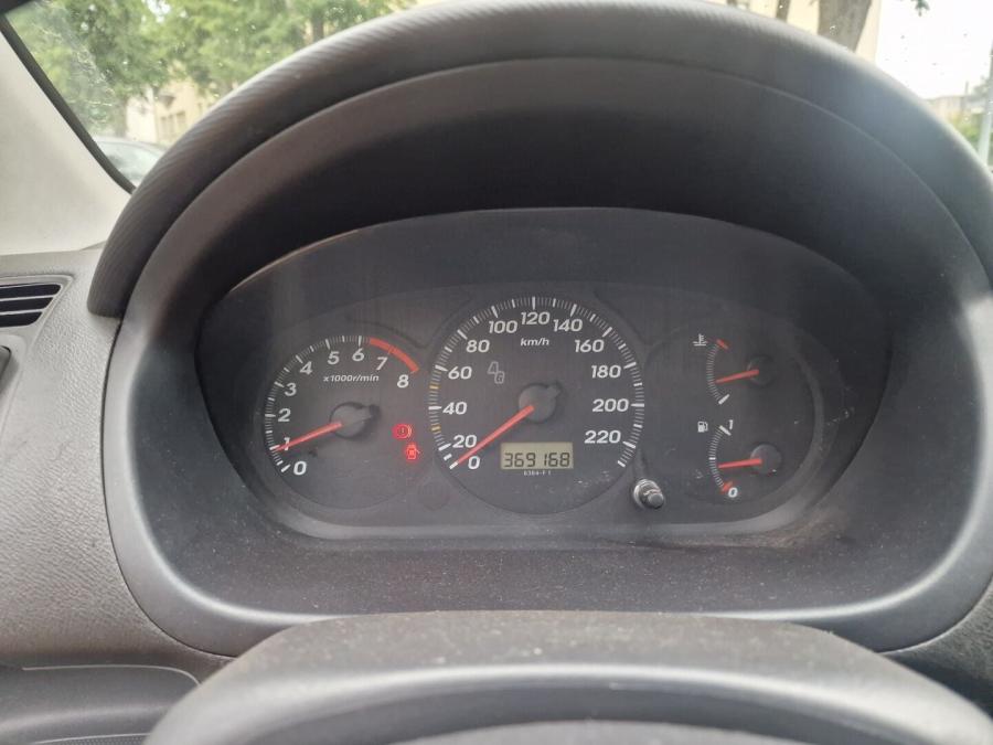 Zils Honda Civic 2002 Kauņa, ar dzinēja tilpumu 1.60 L un nobraukumu 369 tūkst. km par 1800 €, foto 17 vietnē AUTOMOTO.COM.LV