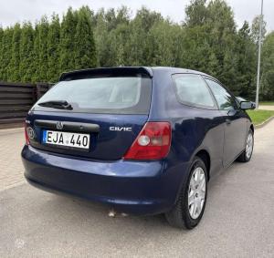 Zils Honda Civic 2002 Viļņa, ar dzinēja tilpumu 1.40 L un nobraukumu 204 tūkst. km par 1950 €, foto 10 vietnē AUTOMOTO.COM.LV