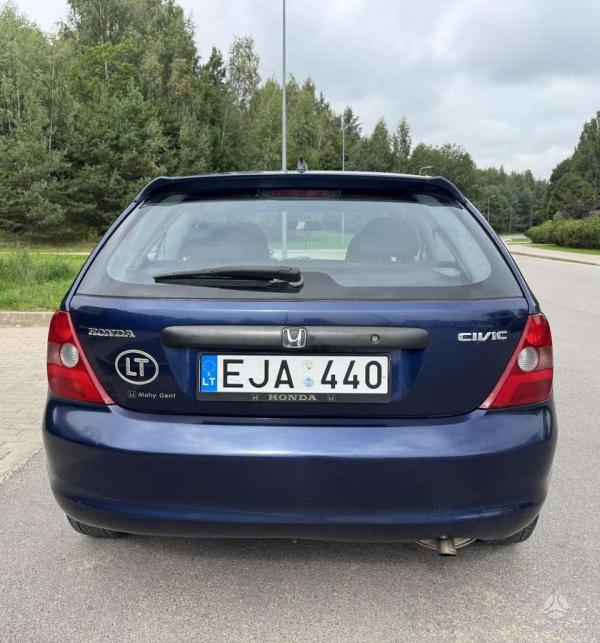 Blue Honda Civic 2002 in Vilnius, with an engine capacity of 1.40 L and mileage of 204 thousand km for 1950 €, photo 11 on AUTOMOTO.COM.LV