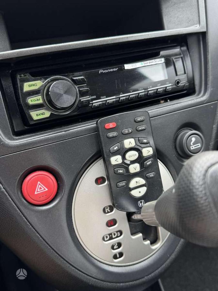 Zils Honda Civic 2002 Viļņa, ar dzinēja tilpumu 1.40 L un nobraukumu 204 tūkst. km par 1950 €, foto 20 vietnē AUTOMOTO.COM.LV