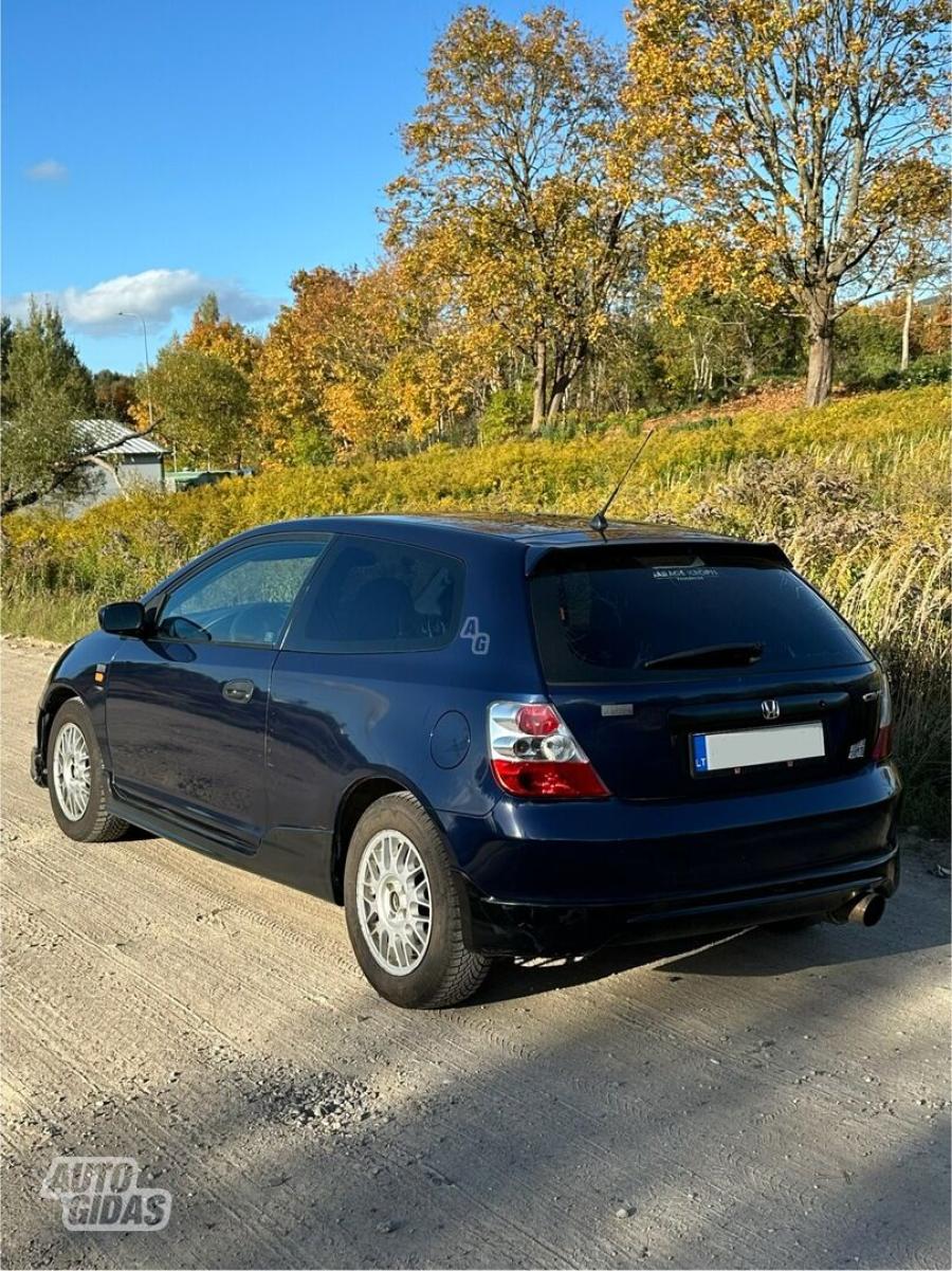 Zils Honda Civic 2002 Viļņa, ar dzinēja tilpumu 1.60 L un nobraukumu 300 tūkst. km par 1340 €, foto 5 vietnē AUTOMOTO.COM.LV