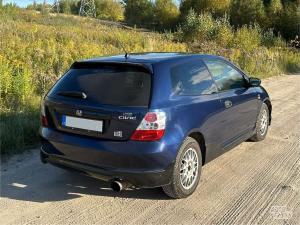 Zils Honda Civic 2002 Viļņa, ar dzinēja tilpumu 1.60 L un nobraukumu 300 tūkst. km par 1340 €, foto 7 vietnē AUTOMOTO.COM.LV