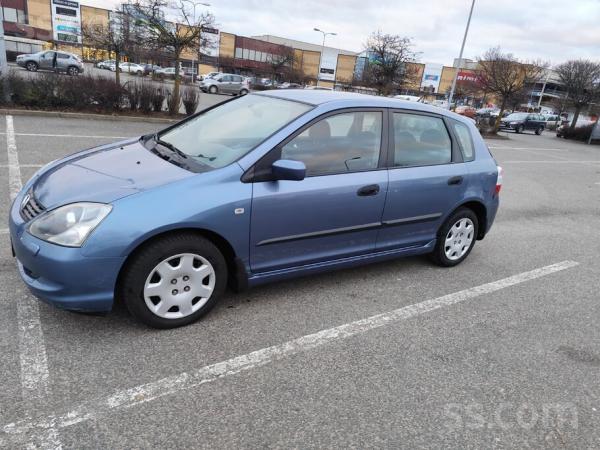 Zils Honda Civic 2004 Rīga, ar dzinēja tilpumu 1.60 L un nobraukumu 116 tūkst. km par 1500 €, foto 3 vietnē AUTOMOTO.COM.LV