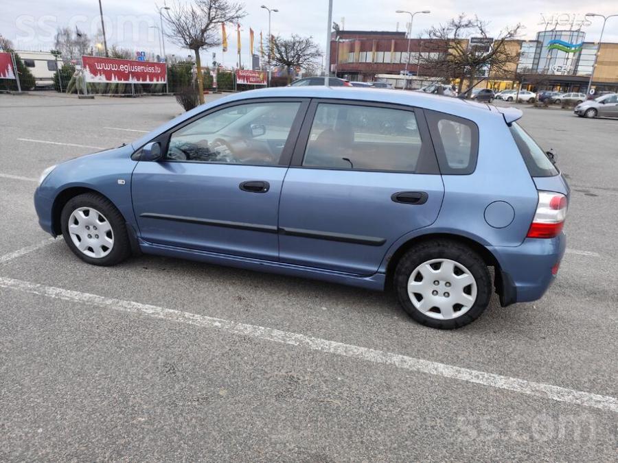 Zils Honda Civic 2004 Rīga, ar dzinēja tilpumu 1.60 L un nobraukumu 116 tūkst. km par 1500 €, foto 4 vietnē AUTOMOTO.COM.LV