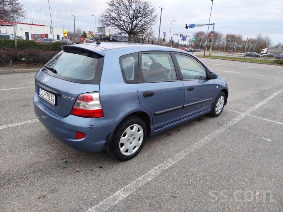 Zils Honda Civic 2004 Rīga, ar dzinēja tilpumu 1.60 L un nobraukumu 116 tūkst. km par 1500 €, foto 5 vietnē AUTOMOTO.COM.LV