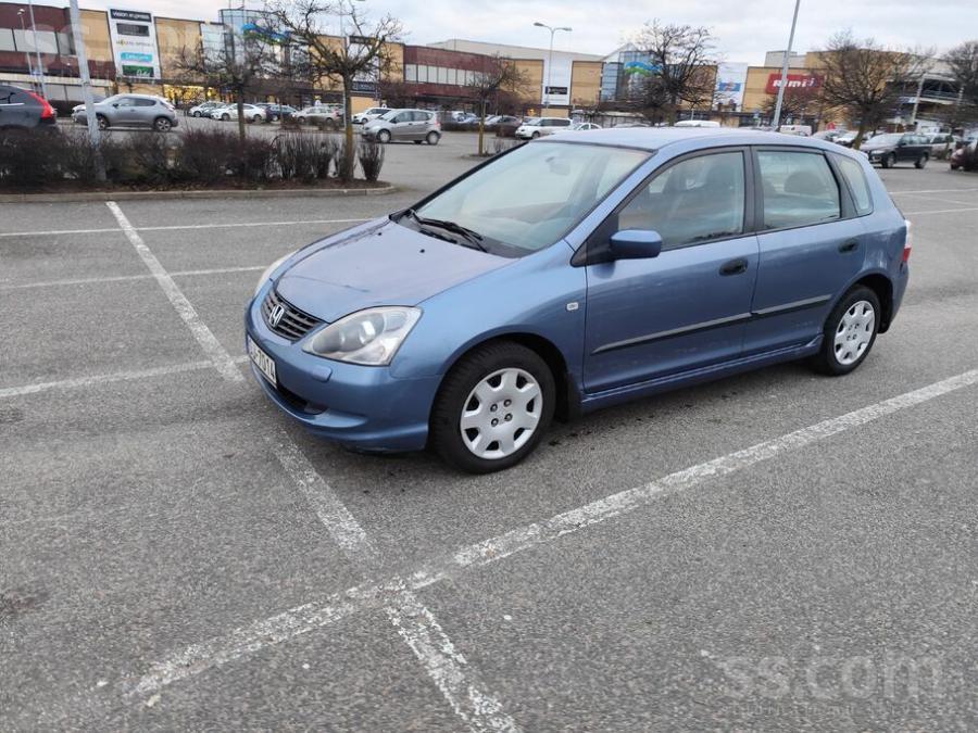 Zils Honda Civic 2004 Rīga, ar dzinēja tilpumu 1.60 L un nobraukumu 116 tūkst. km par 1500 €, foto 9 vietnē AUTOMOTO.COM.LV