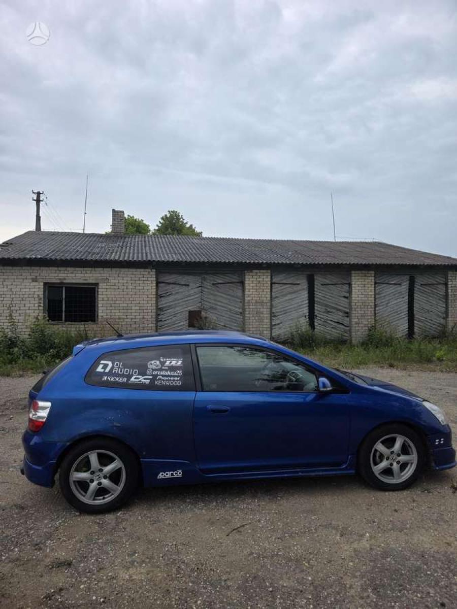 Blue Honda Civic 2004 in Telschi, with an engine capacity of 1.59 L and mileage of 322 thousand km for 500 €, photo 7 on AUTOMOTO.COM.LV