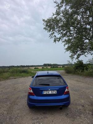 Blue Honda Civic 2004 in Telschi, with an engine capacity of 1.59 L and mileage of 322 thousand km for 500 €, photo 9 on AUTOMOTO.COM.LV