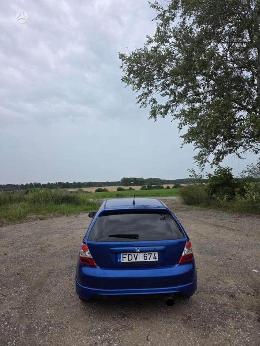 Blue Honda Civic 2004 in Telschi, with an engine capacity of 1.59 L and mileage of 322 thousand km for 500 €, photo 9 on AUTOMOTO.COM.LV