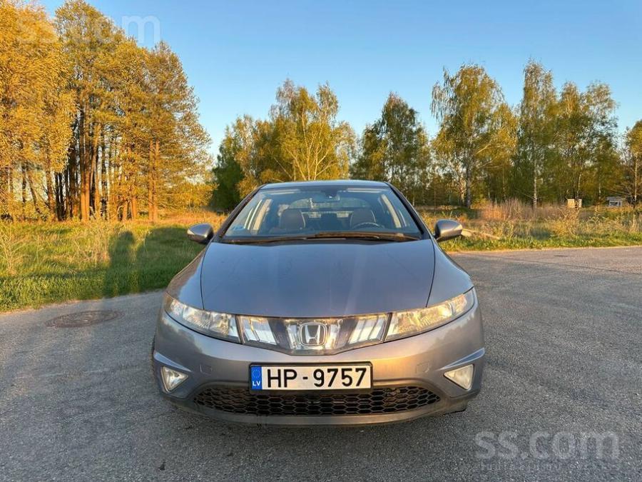 Zils Honda Civic 2006 Rīga, ar dzinēja tilpumu 2.20 L un nobraukumu 296 tūkst. km par 1800 €, foto 3 vietnē AUTOMOTO.COM.LV