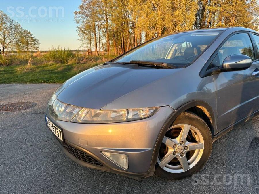 Zils Honda Civic 2006 Rīga, ar dzinēja tilpumu 2.20 L un nobraukumu 296 tūkst. km par 1800 €, foto 6 vietnē AUTOMOTO.COM.LV