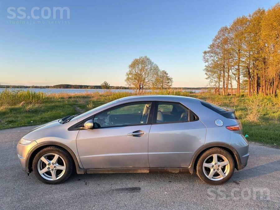 Zils Honda Civic 2006 Rīga, ar dzinēja tilpumu 2.20 L un nobraukumu 296 tūkst. km par 1800 €, foto 7 vietnē AUTOMOTO.COM.LV