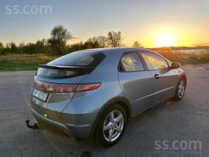 Zils Honda Civic 2006 Rīga, ar dzinēja tilpumu 2.20 L un nobraukumu 296 tūkst. km par 1800 €, foto 12 vietnē AUTOMOTO.COM.LV