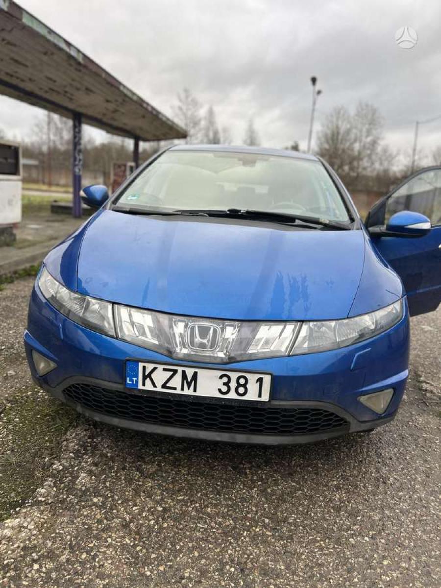 Blue Honda Civic 2006 in Vilnius, with an engine capacity of 2.20 L and mileage of 309 thousand km for 1200 €, photo 1 on AUTOMOTO.COM.LV