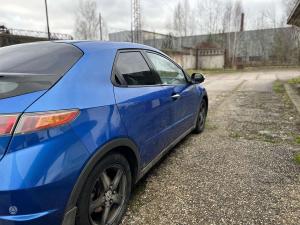 Blue Honda Civic 2006 in Vilnius, with an engine capacity of 2.20 L and mileage of 309 thousand km for 1200 €, photo 4 on AUTOMOTO.COM.LV