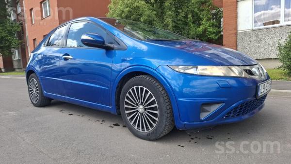 Blue Honda Civic 2006 in Daugavpils, with an engine capacity of 1.80 L and mileage of 297 thousand km for 1881 €, photo 1 on AUTOMOTO.COM.LV