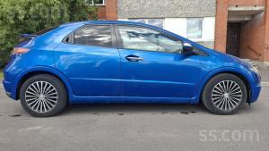 Zils Honda Civic 2006 Daugavpils, ar dzinēja tilpumu 1.80 L un nobraukumu 297 tūkst. km par 1881 €, foto 5 vietnē AUTOMOTO.COM.LV