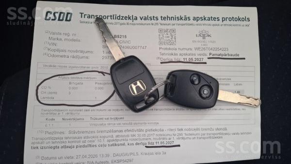 Blue Honda Civic 2006 in Daugavpils, with an engine capacity of 1.80 L and mileage of 297 thousand km for 1881 €, photo 9 on AUTOMOTO.COM.LV