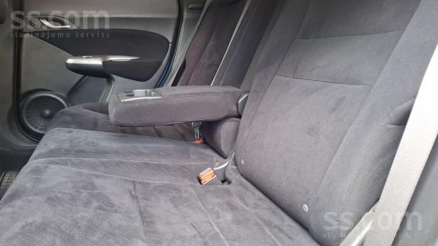 Zils Honda Civic 2006 Daugavpils, ar dzinēja tilpumu 1.80 L un nobraukumu 297 tūkst. km par 1881 €, foto 19 vietnē AUTOMOTO.COM.LV