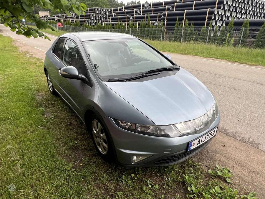 Zils Honda Civic 2006 Klaipėda, ar dzinēja tilpumu 1.80 L un nobraukumu 156 tūkst. km par 3300 €, foto 6 vietnē AUTOMOTO.COM.LV