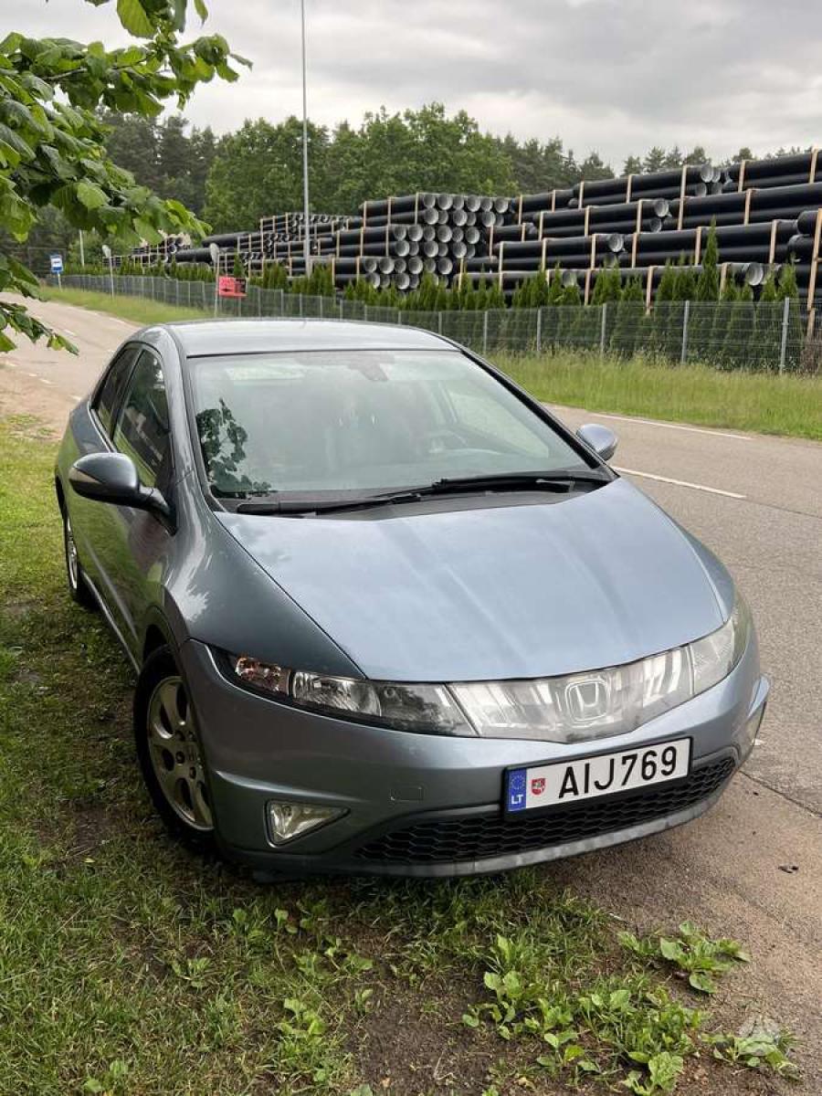 Zils Honda Civic 2006 Klaipėda, ar dzinēja tilpumu 1.80 L un nobraukumu 156 tūkst. km par 3300 €, foto 7 vietnē AUTOMOTO.COM.LV