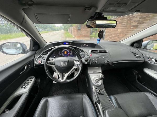 Zils Honda Civic 2006 Klaipėda, ar dzinēja tilpumu 1.80 L un nobraukumu 156 tūkst. km par 3300 €, foto 9 vietnē AUTOMOTO.COM.LV