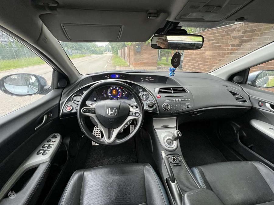 Zils Honda Civic 2006 Klaipėda, ar dzinēja tilpumu 1.80 L un nobraukumu 156 tūkst. km par 3300 €, foto 10 vietnē AUTOMOTO.COM.LV