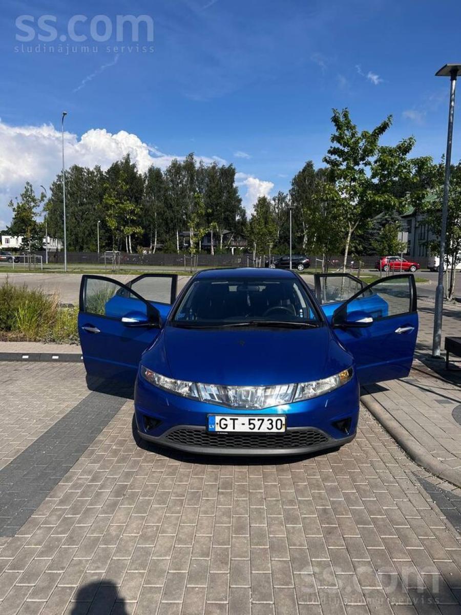 Zils Honda Civic 2007 Rīga, ar dzinēja tilpumu 1.80 L un nobraukumu 252 tūkst. km par 2250 €, foto 4 vietnē AUTOMOTO.COM.LV