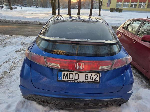 Zils Honda Civic 2007 Alīta, ar dzinēja tilpumu 1.34 L un nobraukumu 317 tūkst. km par 2200 €, foto 4 vietnē AUTOMOTO.COM.LV