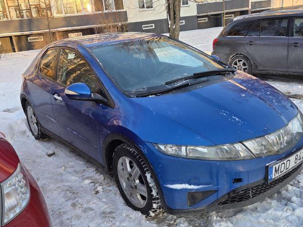 Zils Honda Civic 2007 Alīta, ar dzinēja tilpumu 1.34 L un nobraukumu 317 tūkst. km par 2200 €, foto 10 vietnē AUTOMOTO.COM.LV