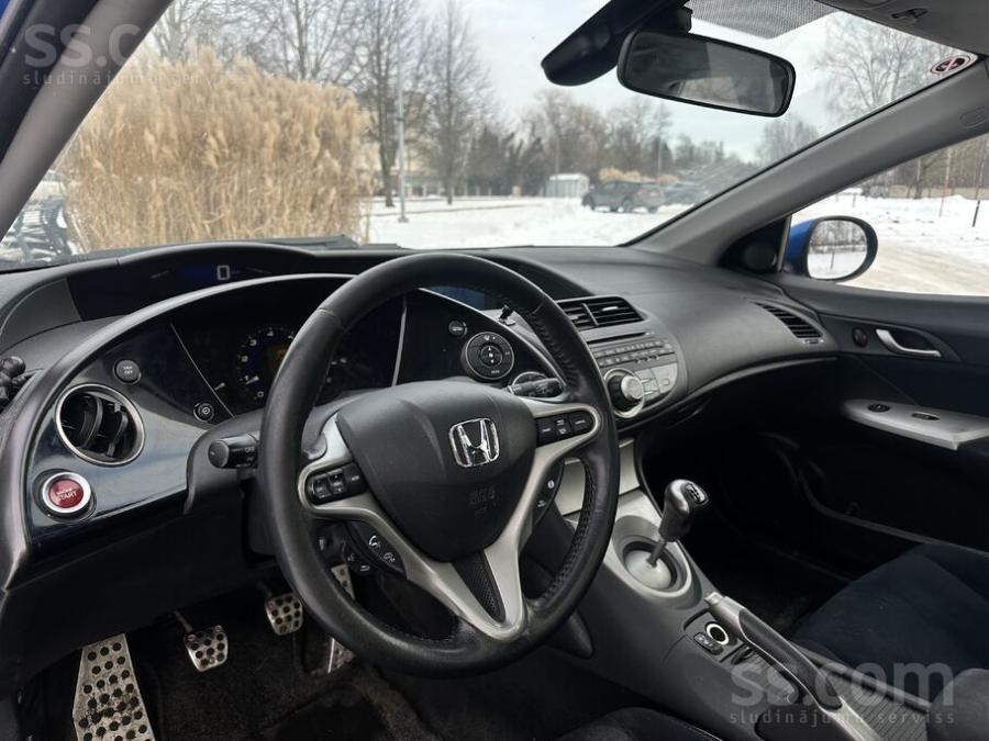 Zils Honda Civic 2007 Rīga, ar dzinēja tilpumu 1.80 L un nobraukumu 194 tūkst. km par 2650 €, foto 5 vietnē AUTOMOTO.COM.LV