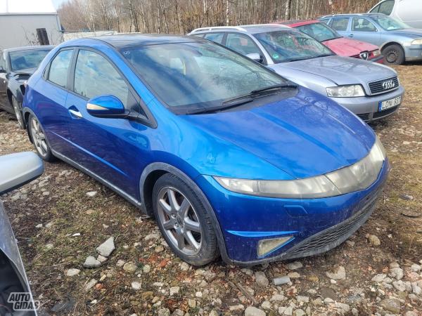 Zils Honda Civic 2007 Viļņa, ar dzinēja tilpumu 1.80 L un nobraukumu 170 tūkst. km par 850 €, foto 3 vietnē AUTOMOTO.COM.LV